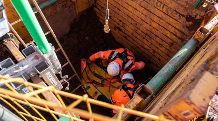 City & Guilds 6160-07 Level 3 Award in Direct Emergency Rescue and Recovery of Casualties ...